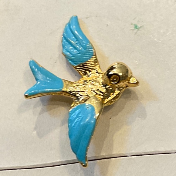 No Brand | Jewelry | Vintage Gold And Blue Bluebird Of Happiness Lapel ...